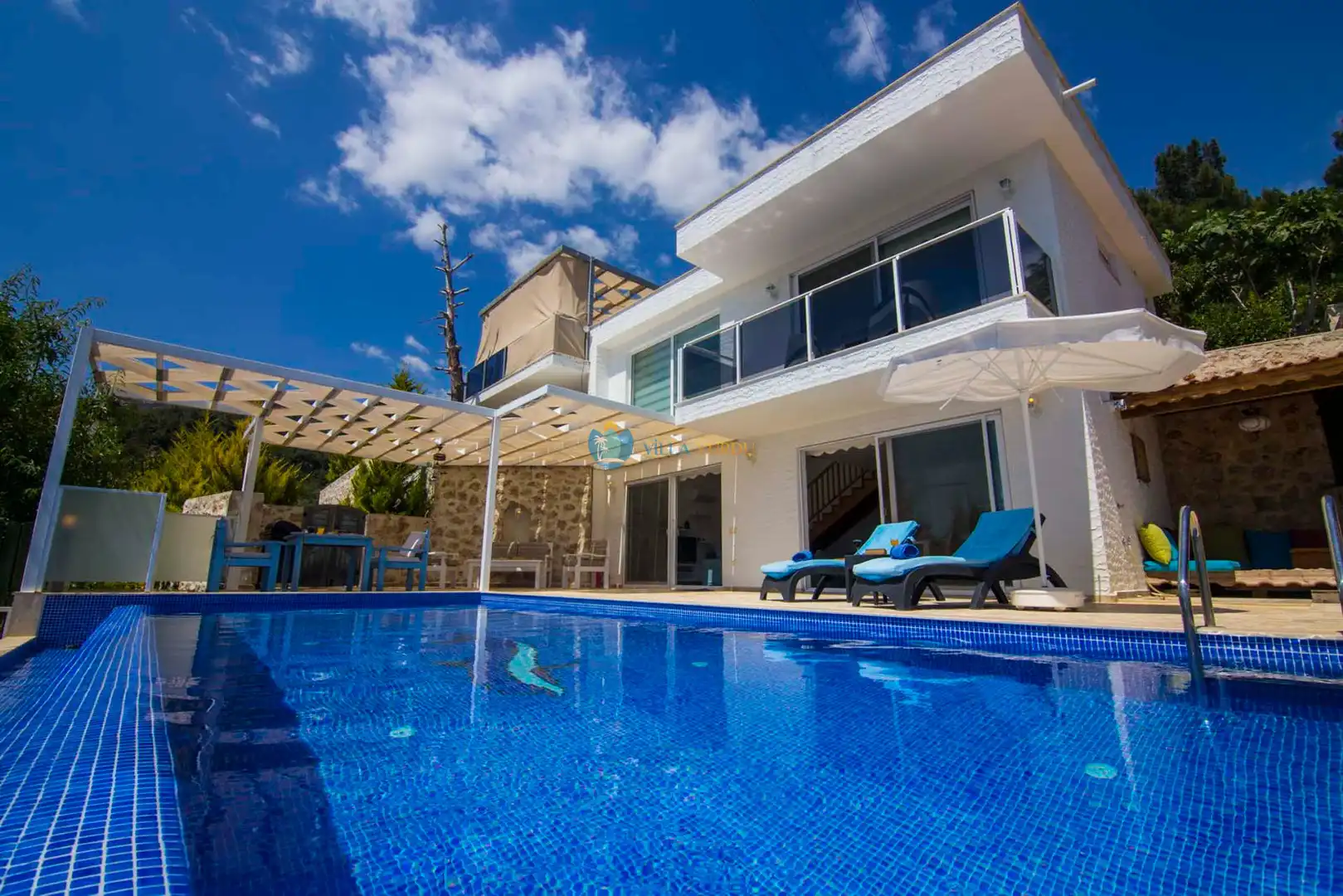 Villa Platone | Jakuzili Balayı Villası | Villa Yurdu, VillaYurdu.com